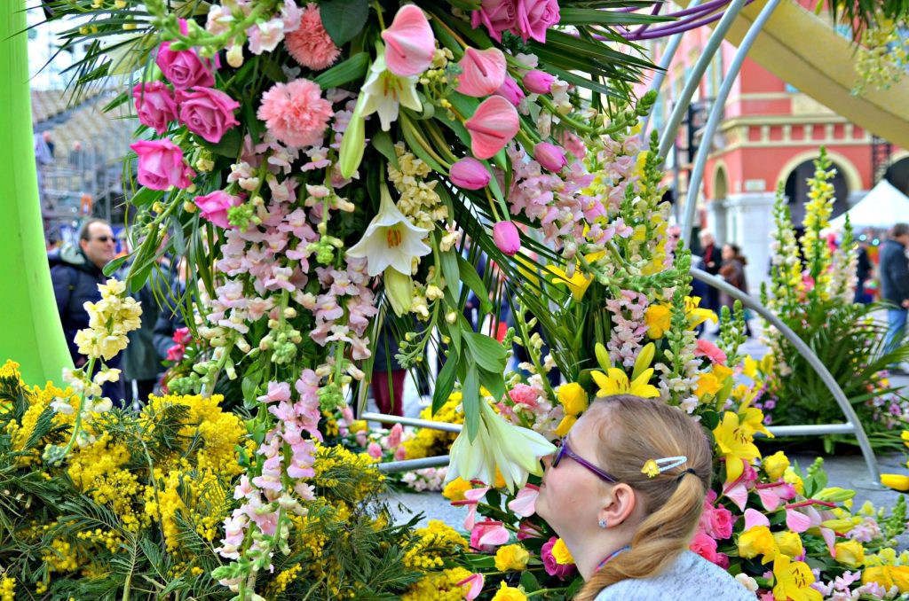 Photos That Will Make You Want to See The Nice Carnaval Battle of Flowers